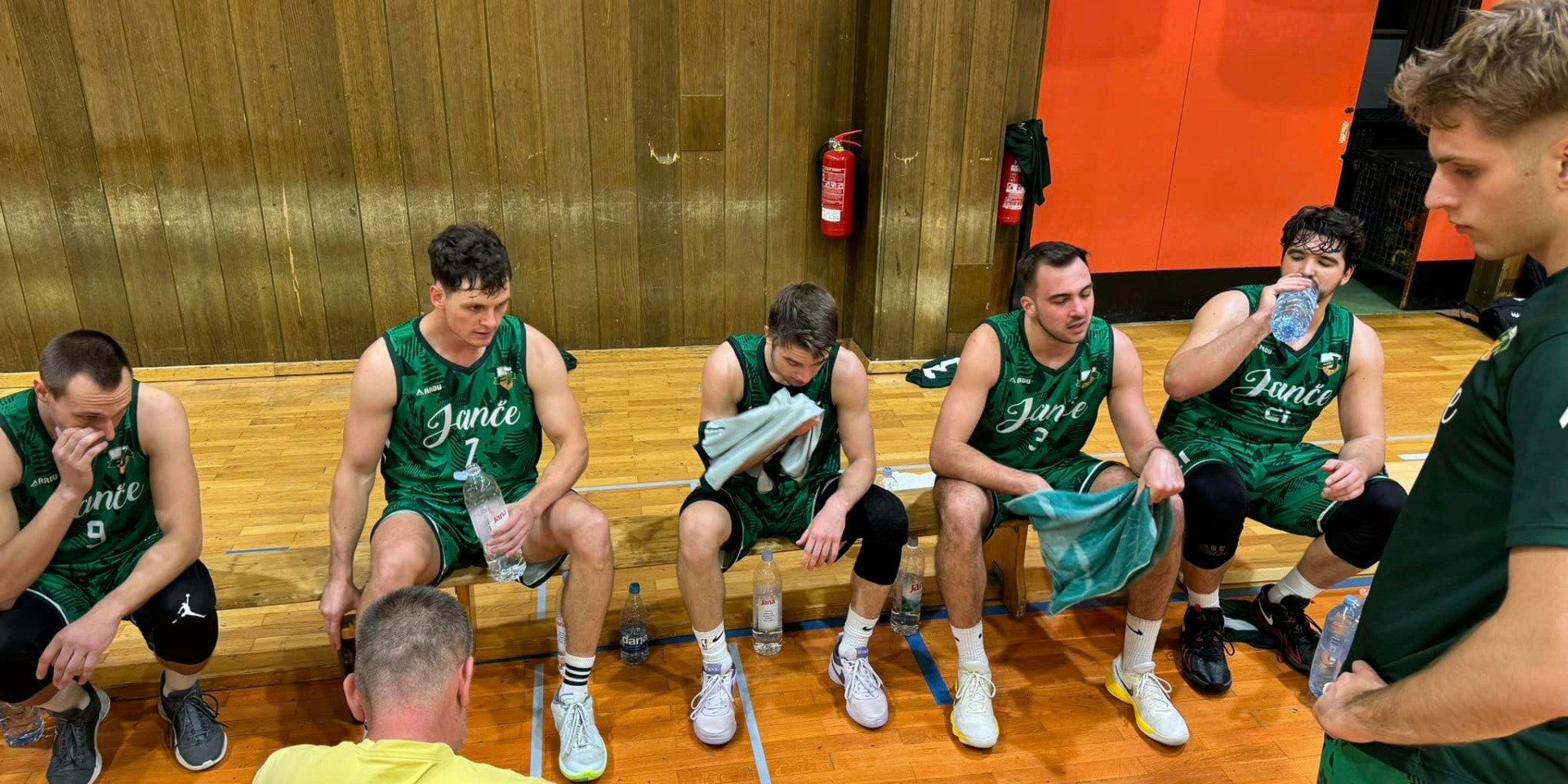 KZS - 2. SKL za moške: V zaostali tekmi 6. kola do zmage Ljubljančani KZS - 2. SKL za moške: V zaostali tekmi 6. kola do zmage Ljubljančani