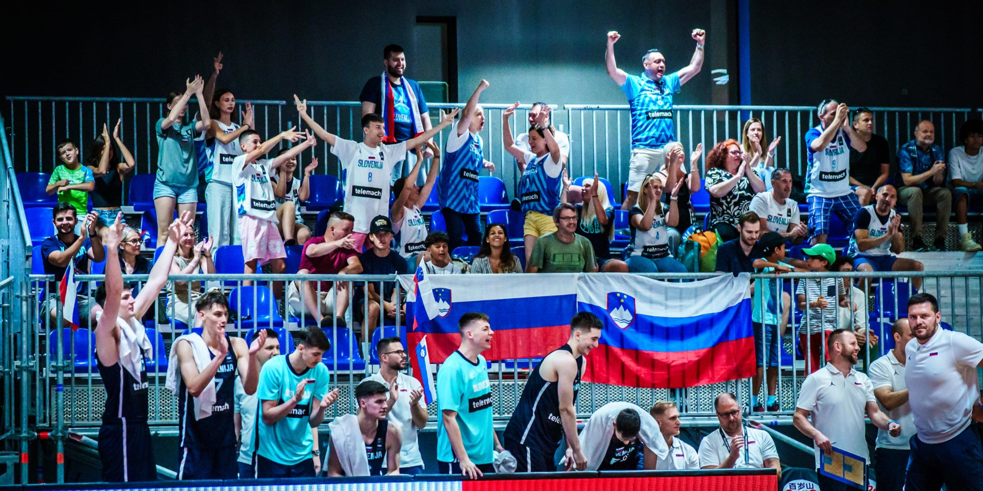 KZS - Slovenci do 19 let klonili proti Kanadi