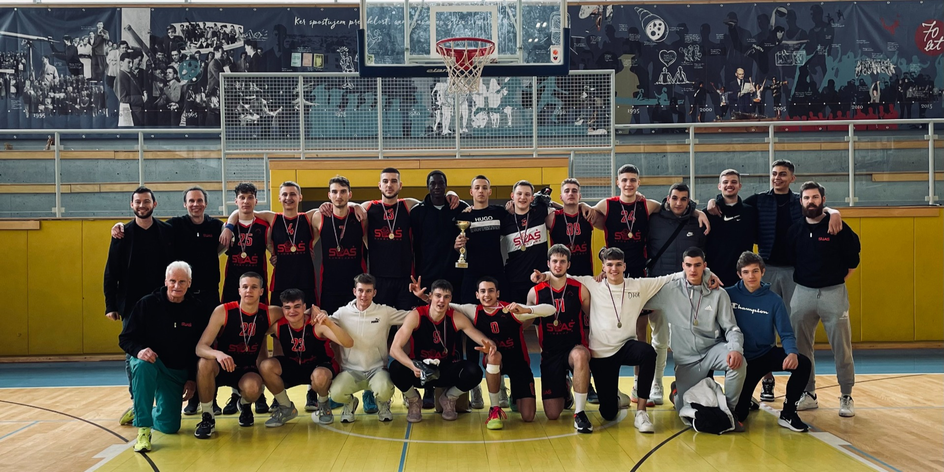 KZS - Srednješolski naslov prvakov zasluženo v roke košarkarjev SUAŠ ...